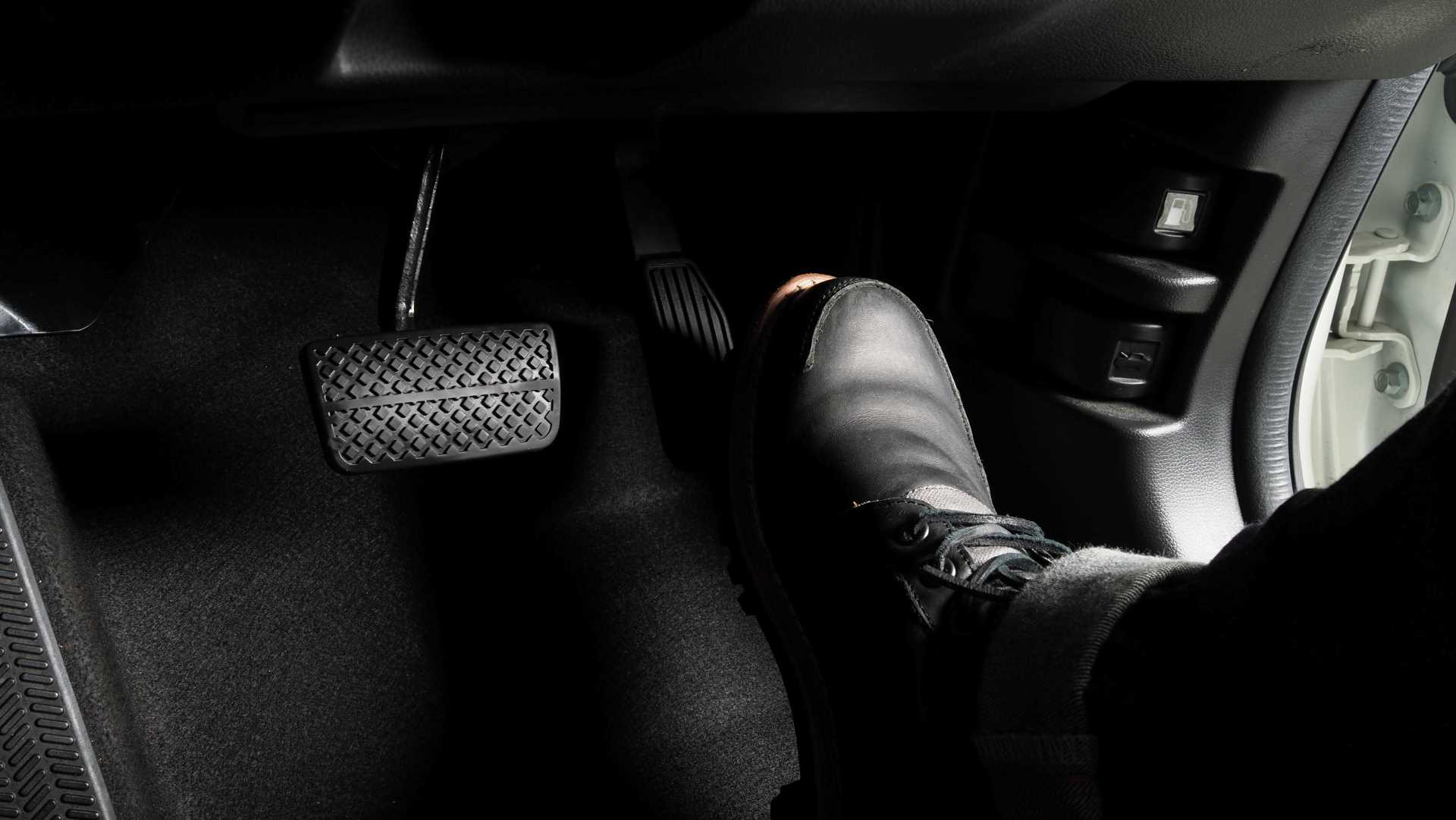 A Beginner’s Guide To Clutch Control - In Town Automotive